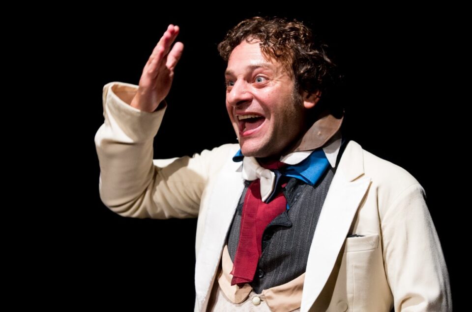 FRAGILE SHOW | Teatri di Vetro